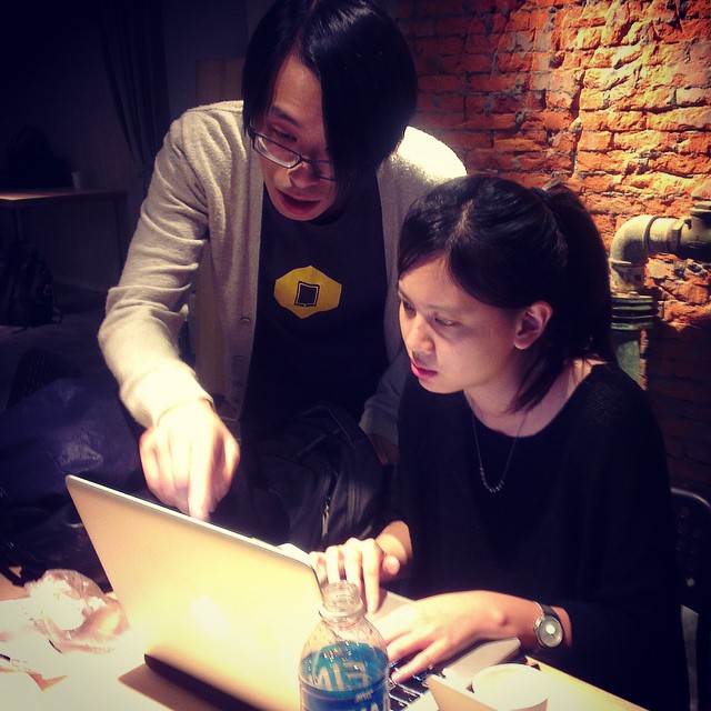 前幾天womany夥伴揪去參加第一場Nodeschool Taiwan Workshop，認真coding的不亦樂乎🎶🎶 你也去參加了嗎👀｜圖卡與影音｜女人迷 Womany